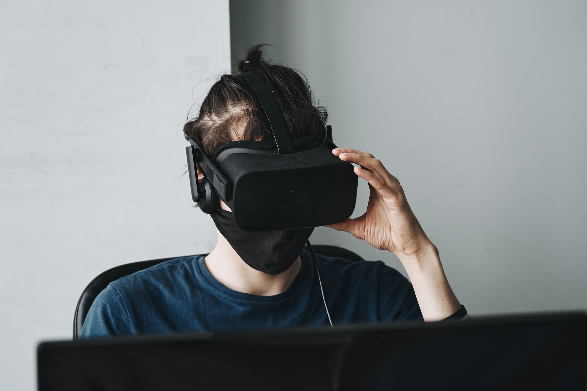 What Are the Biggest Problems Virtual Reality Can Solve? - Ctrl V